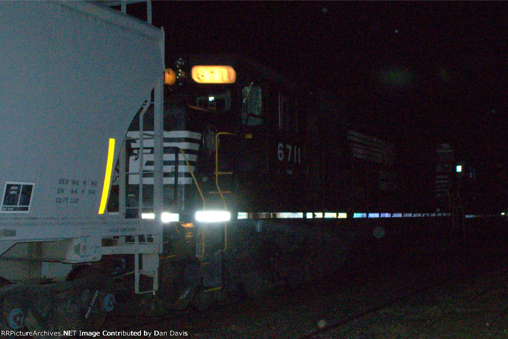 NS SD60 6711 trails on 33A
